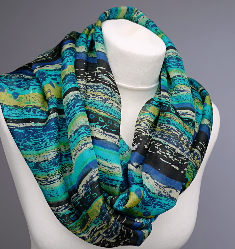 leichter Damen Loop Schal, Rundschal, Schlauchschal aus reiner Seide ...